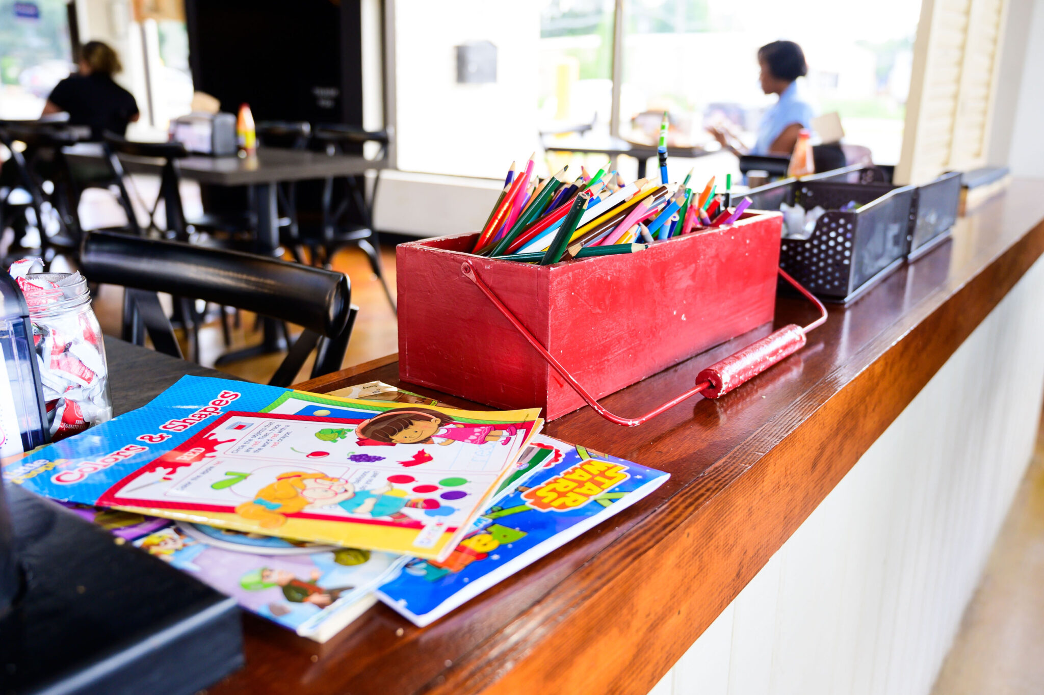 Inside Southern Chicks Cafe & Daiquiris' first Baton Rouge location ...