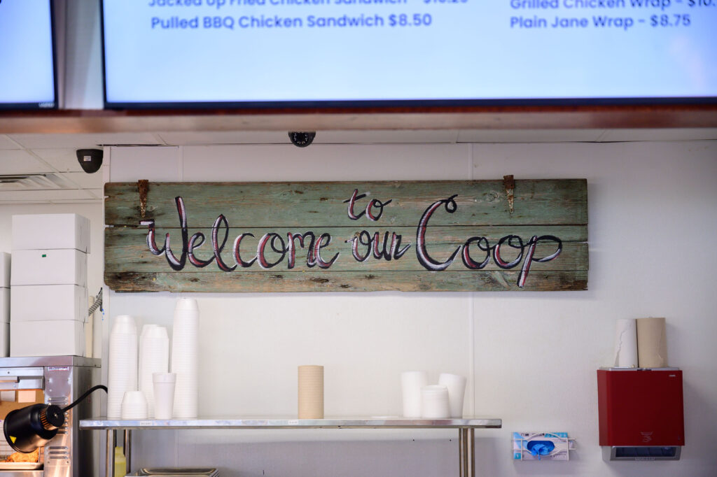 Inside Southern Chicks Cafe & Daiquiris' first Baton Rouge location ...