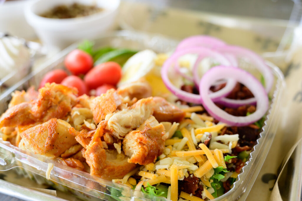 Inside Southern Chicks Cafe & Daiquiris' first Baton Rouge location ...