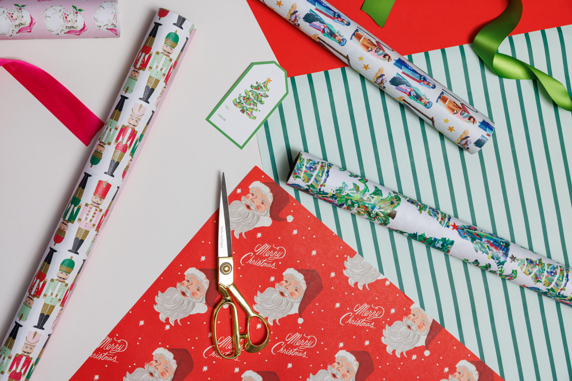 Step up your gift-wrapping game with these tips - [225]